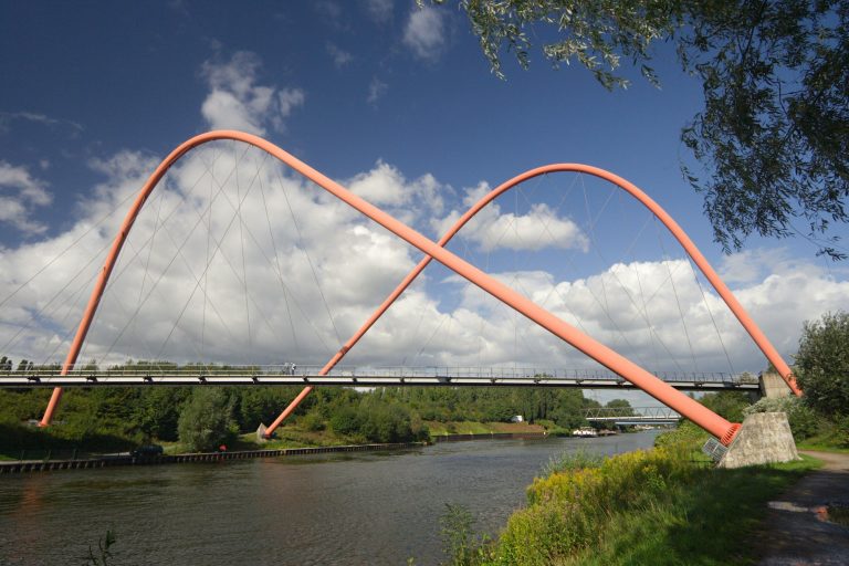 How to adjust the ride height of a British sports car for improved ...